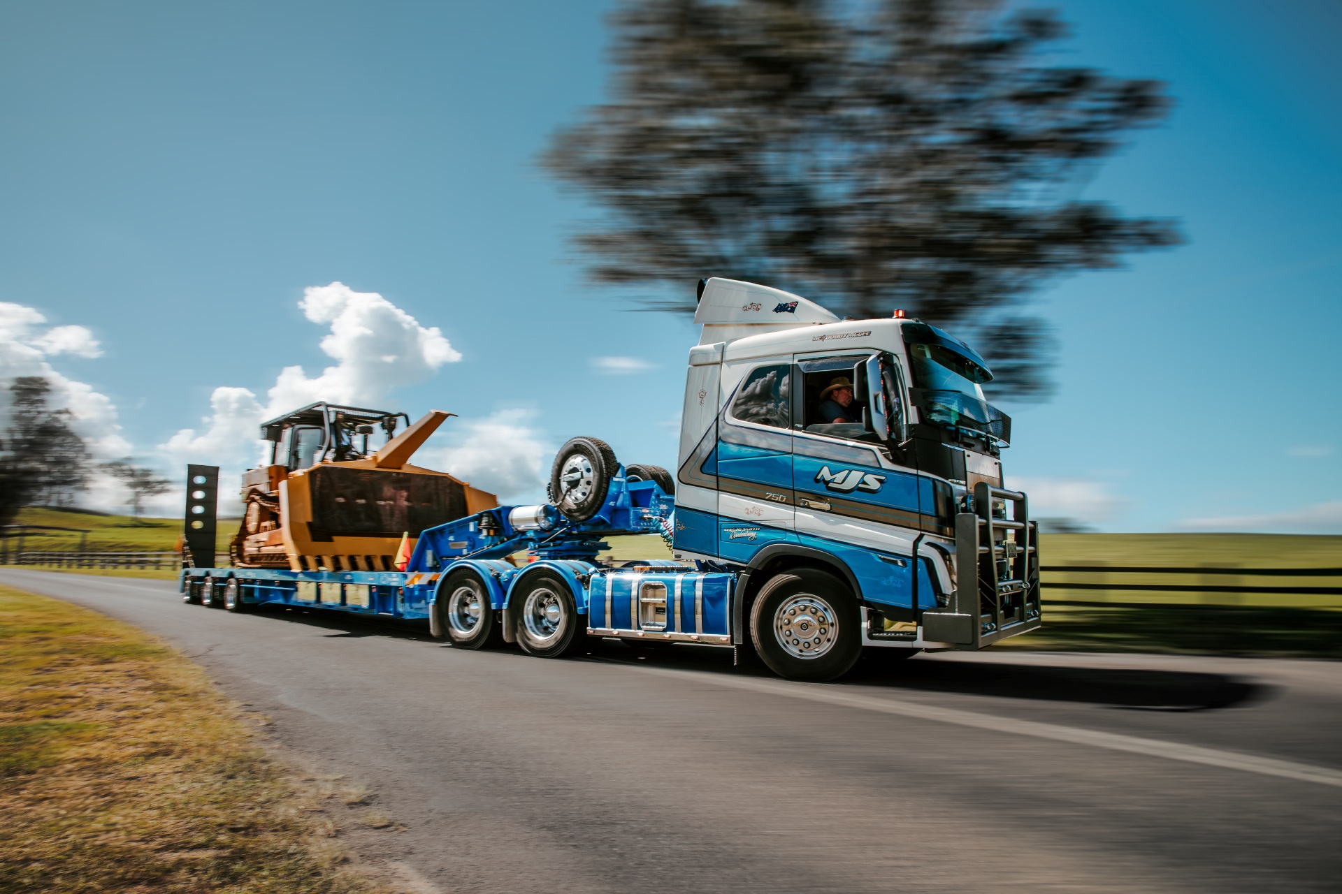 Hatching a plan - ROADBOSS